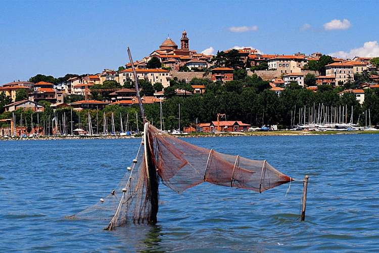 Una rocca che affaccia sul Lago Trasimeno: Castiglione del Lago! Una rocca che affaccia sul Lago Trasimeno: Castiglione del Lago!